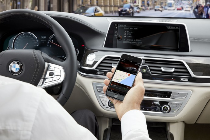 Video: BMW Showcases The New BMW Connected Smart Phone App Integration ...