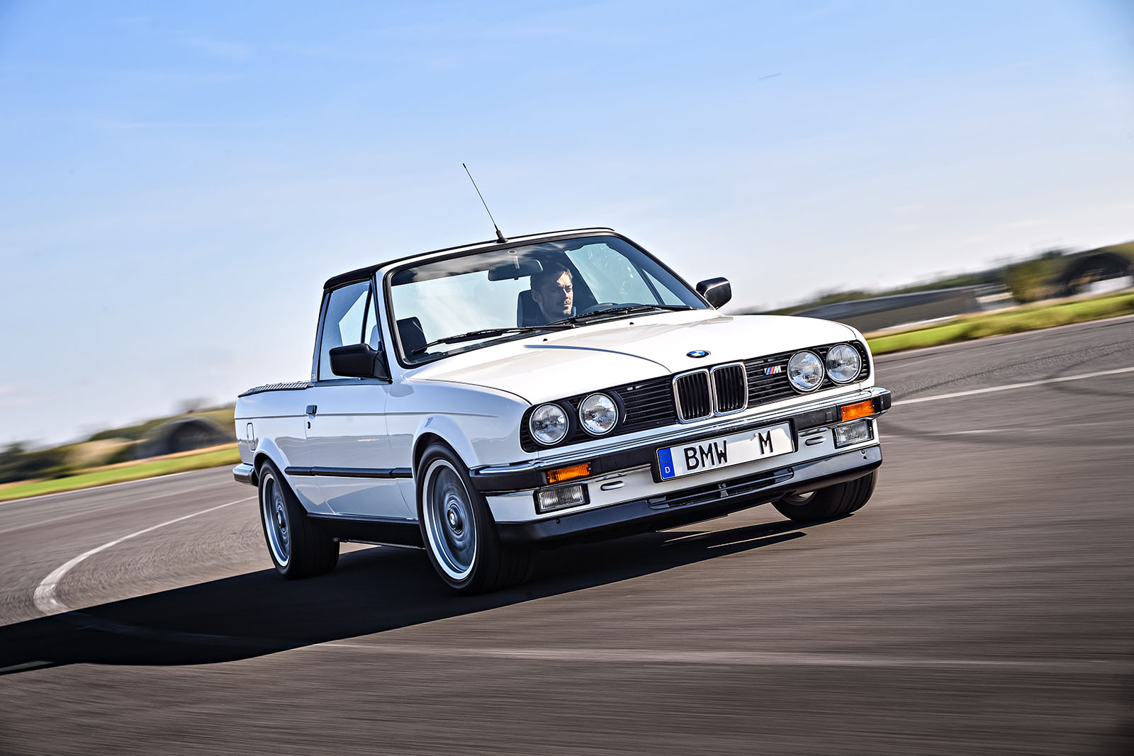 e30_m3_concept_66-highres - BimmerFile