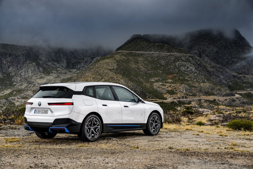 The Electric BMW iX xDrive50 In Detail - BimmerFile