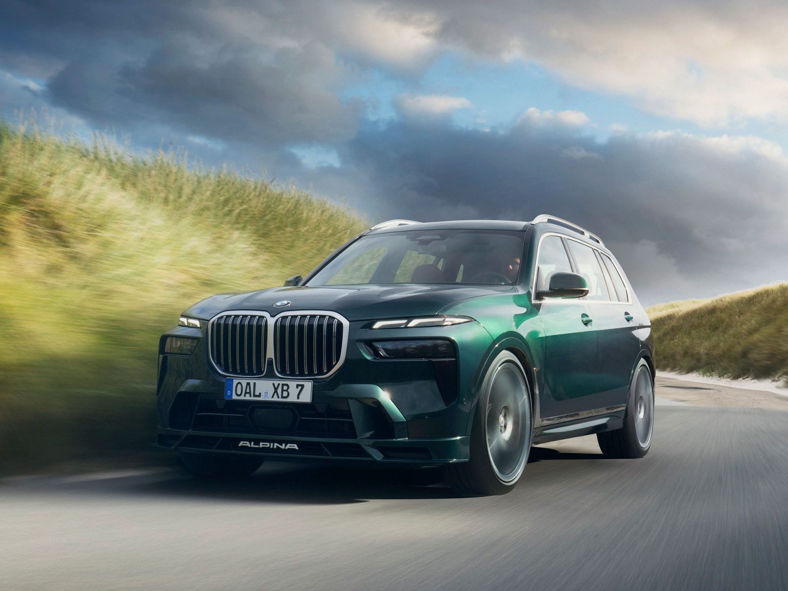 World Premier: 2023 BMW Alpina XB7 - BimmerFile