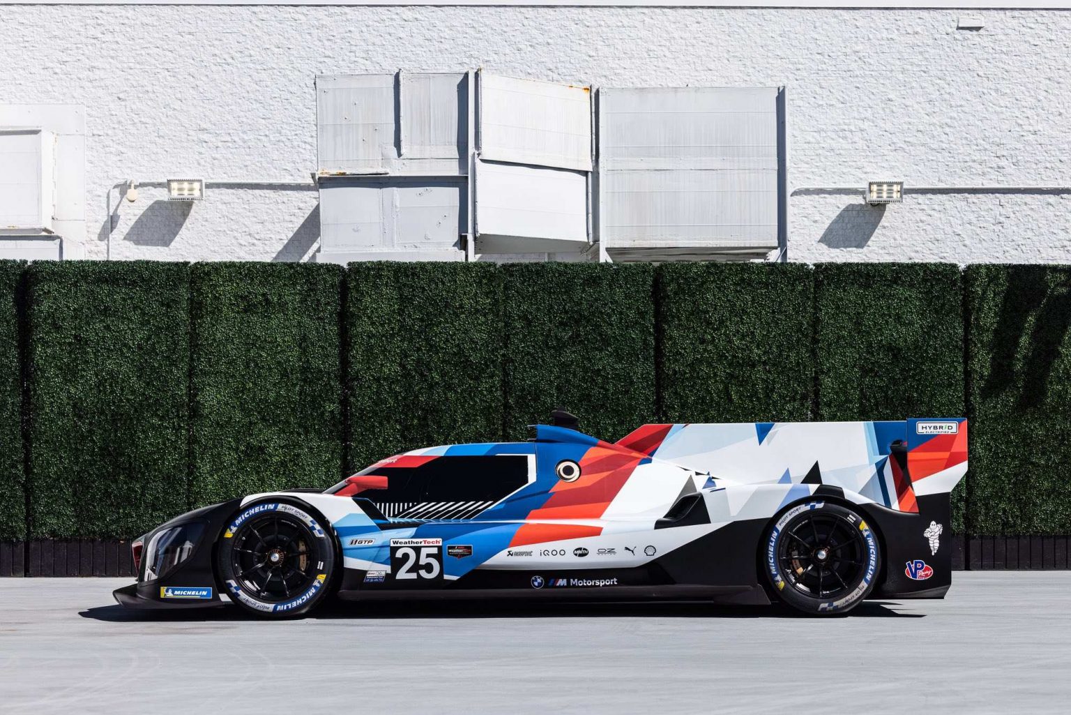 BMW M Hybrid V8 IMSA Race Livery Debuts - BimmerFile